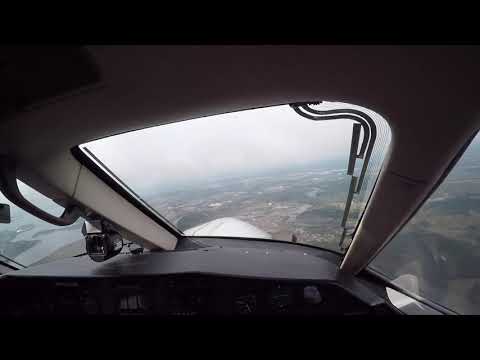PC12-45 LANDING RWY 25 YGK KINGSTON, ONTARIO
