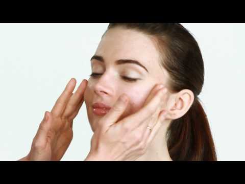 Anthelios 50 Daily Anti-Aging Primer with Application Tips