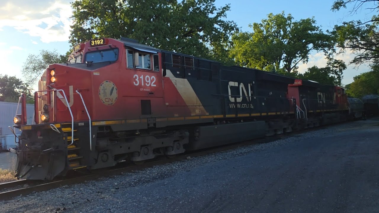 Canadian National L557 Train in Pekin Illinois 5/7/26