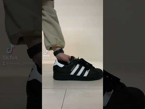 adidas super star pants detail check