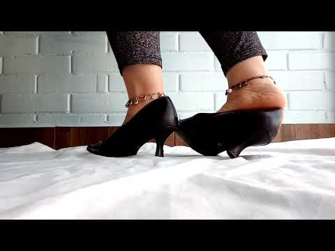 play whit my office shoes