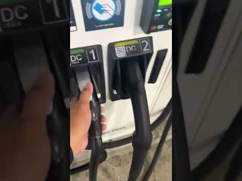 How to charge a Tesla on Evgo