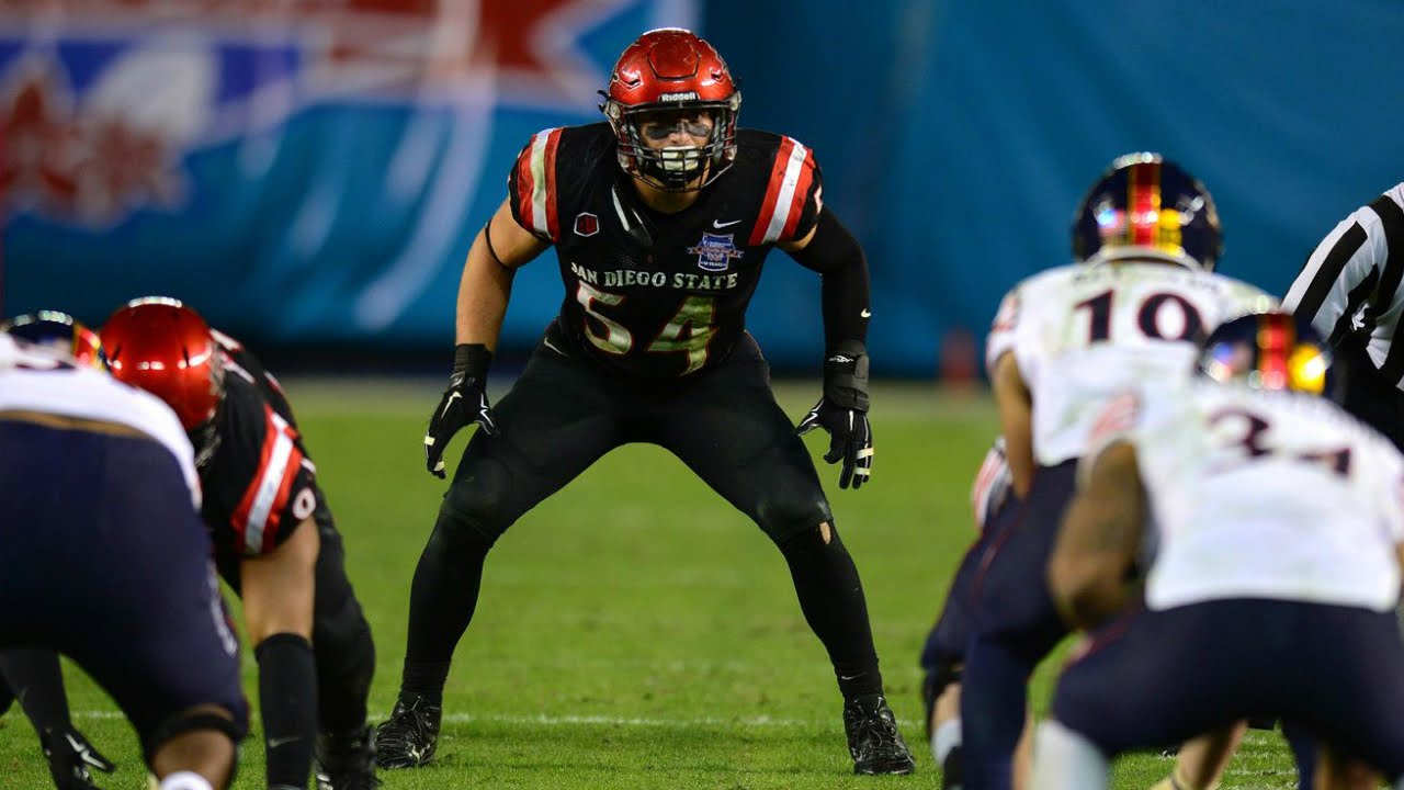 Calvin Munson (SDSU LB) vs SJSU 2015