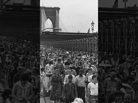 In 1983, New Yorkers took a stroll across the Brooklyn Bridge to celebrate its 100th birthday.