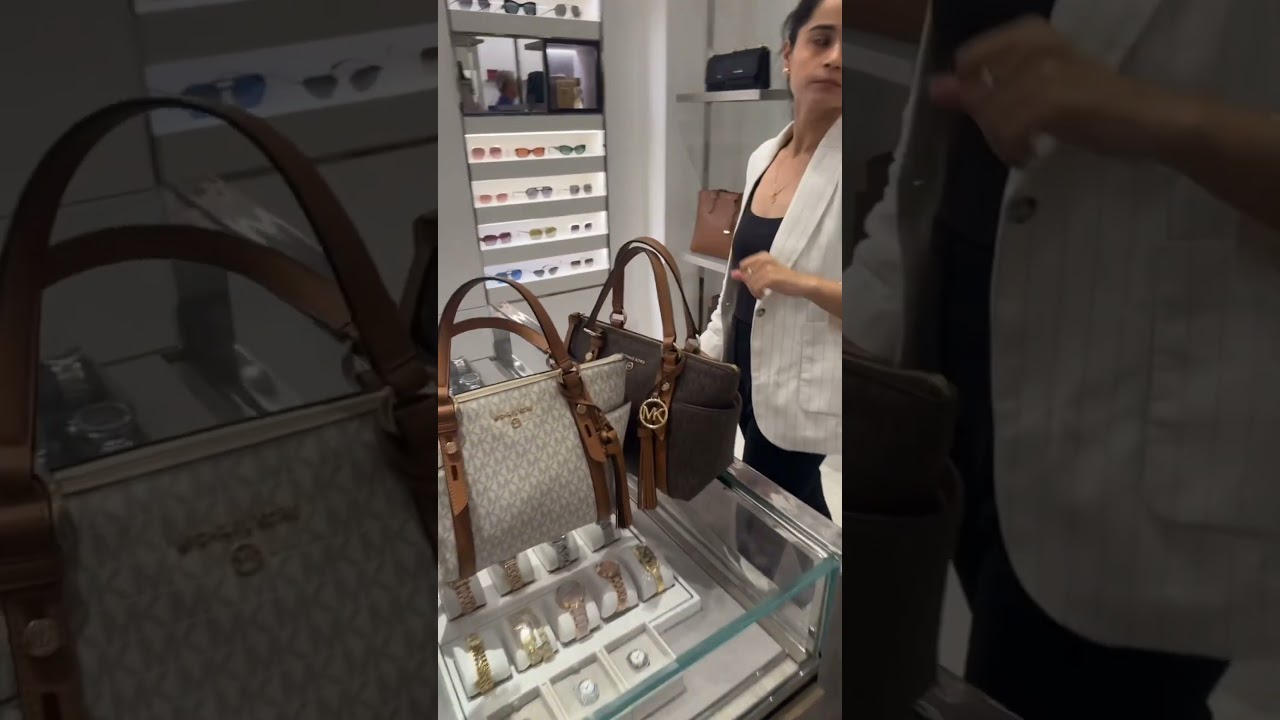 My first Michael kors bag🥰 #michaelkors #bag #shopping #brand #delhi