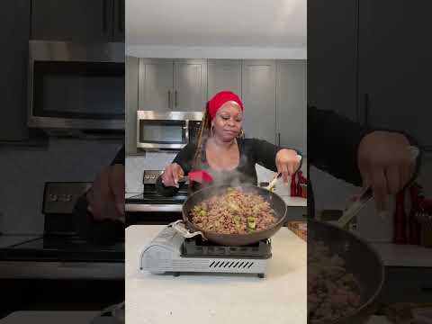 How to make Sloppy Joes for a quick & easy meal 🌿❤️ #shorts #recipes #spices