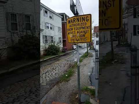 Meanwhile, back in Portland, Maine. No anchovies please! J Geils Band