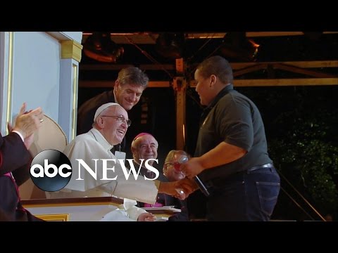Millions Stunned When Young Boy Sings to Pope Francis
