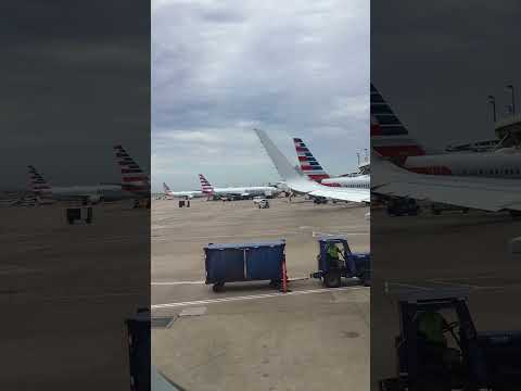 @DALLAS FORT WORTH, TX AIRPORT | American Airlines