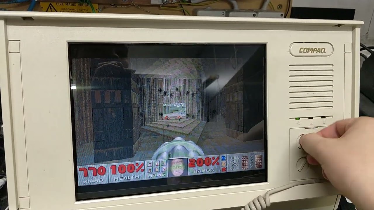 Compaq Portable 486c/66 new Display