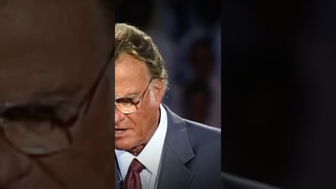 COMO ESTAS ALIMENTANDO TU ESPIRITU?  #reflexion #billygraham #bilbia  #espiritu #Epiritual #shorts