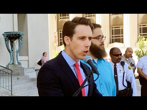 Trump to hold fundraiser for Missouri Senate candidate Hawley