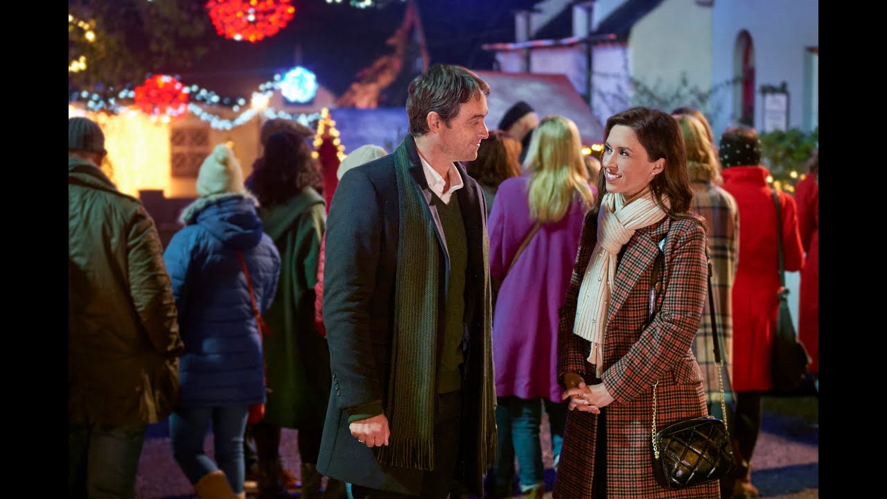 Making Spirits Bright (Hallmark Channel - 2021)