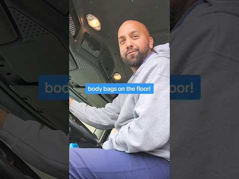 How Much Money Do Food Service Truckers Make?
