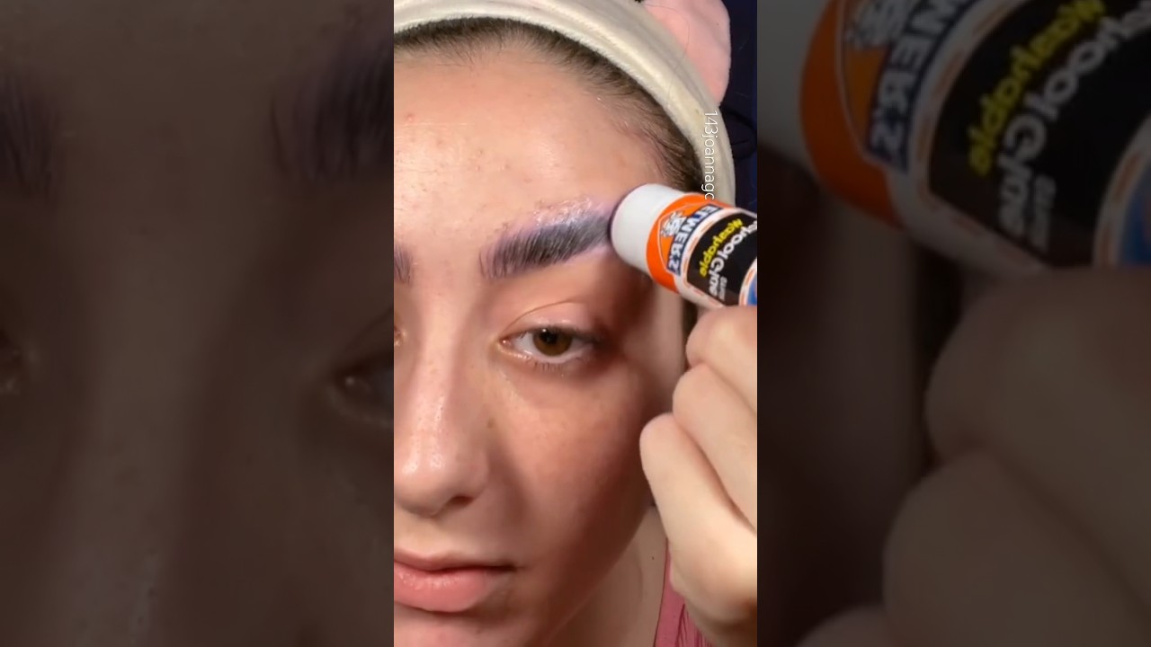 Eyebrow glueing tutorial 😉 #gluedbrowtutorial#browglue#sfx#sfxtutorial