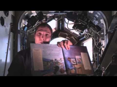 Story Time from Space – ISS astronauts read children’s space books ...