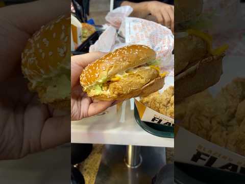 Texas Chicken In DUBAI 🇦🇪 | #dubai #uae #chicken #texas #travel #explore #viralshort #trending