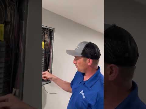 Install tandem breaker in electrical panel. #electrician #howto #construction #tips #apprentice