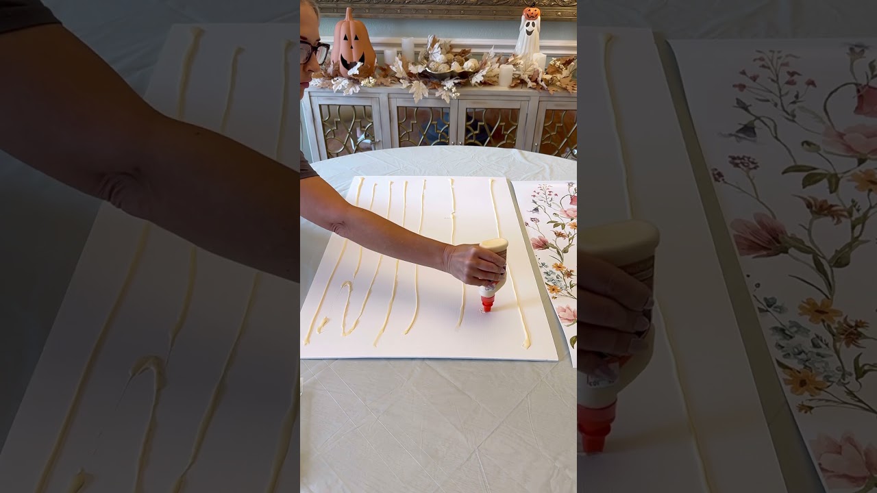 Save money by making your own DIY welcome sign #diy #diyideas #babyshower #partydecorations #party