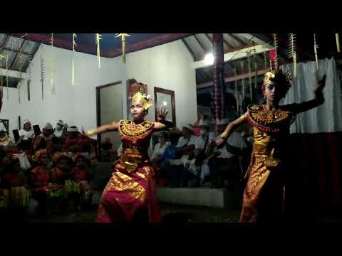 Varian Wisata Budaya Sunda Kecil: Jenis tenun tradisional Bali