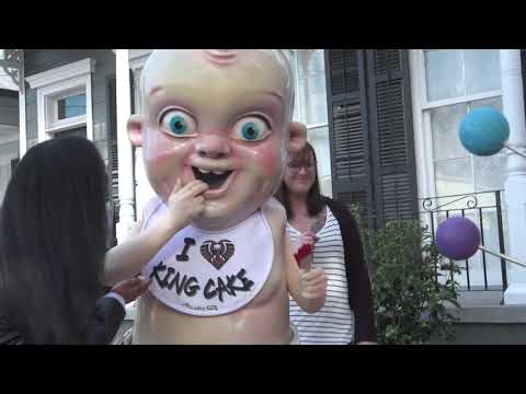 Pelicans King Cake Baby tours 2021 Mardi Gras house floats | New Orleans Pelicans