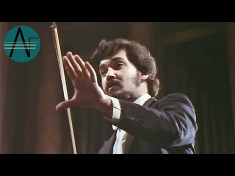 Zukerman steps in as troublemakers try to hinder filming of concert
