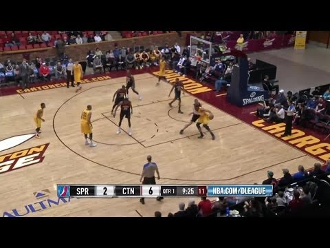 Arinze Onuaku dominating the paint with 19 pts and 15 rbs (3/8/14)