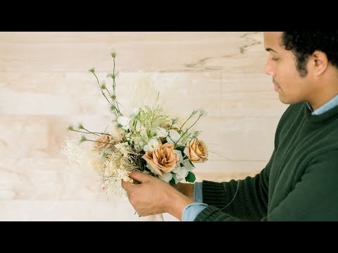Mayesh Design Star: Hand Tied Bouquet Tutorial