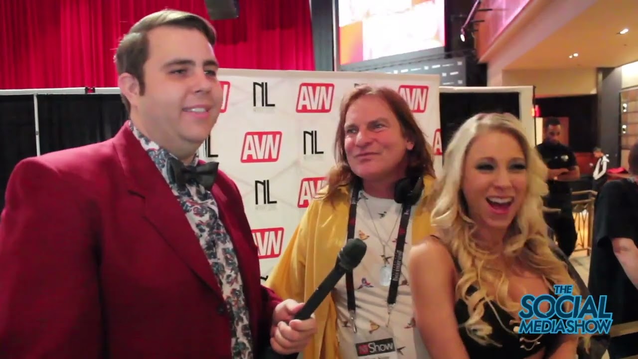 AVN 2018: EVAN STONE & KATIE MORGAN