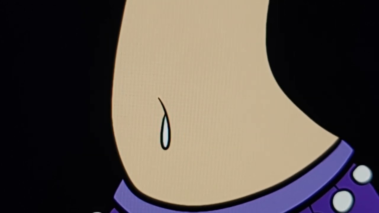 Belly Dancer Luna's Belly Button Close Up