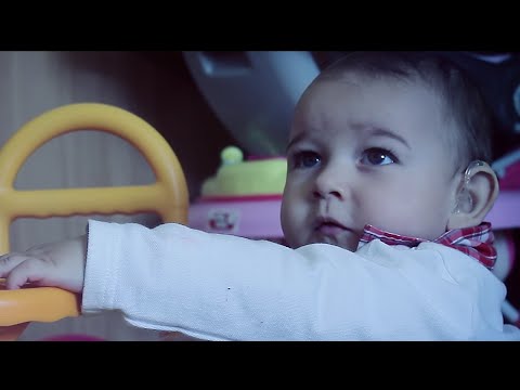 Aplauze pentru David! Un baietel care nu aude. – Ionela Preda