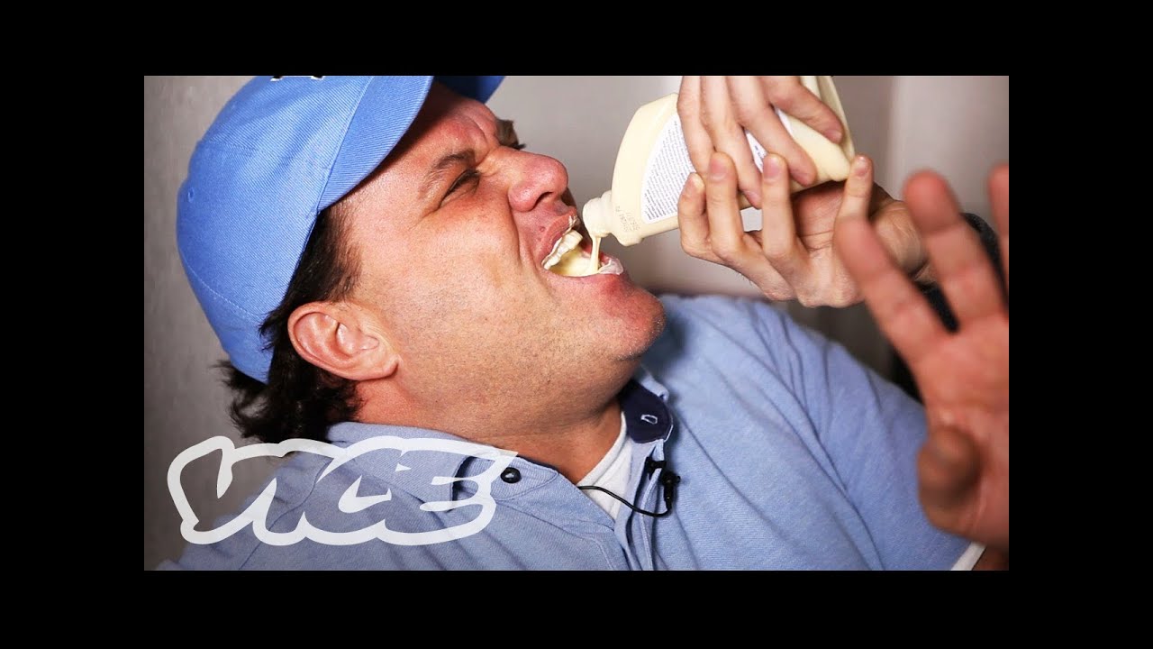 The Man Who Will Eat Anything for Fame - Documentarytube.com