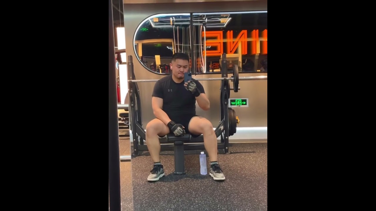 Chinese Bear Pose #5