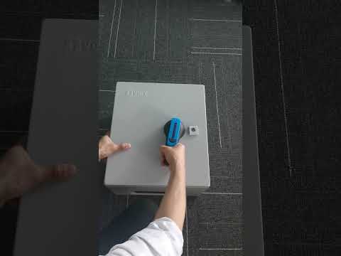 4 Pole Enclosed Manual Changeover Switches