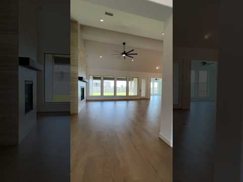 Would you live here? Houston, TX | New Construction home #houstonrealestate #livinginhouston