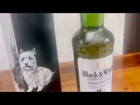 Black and white whisky review English