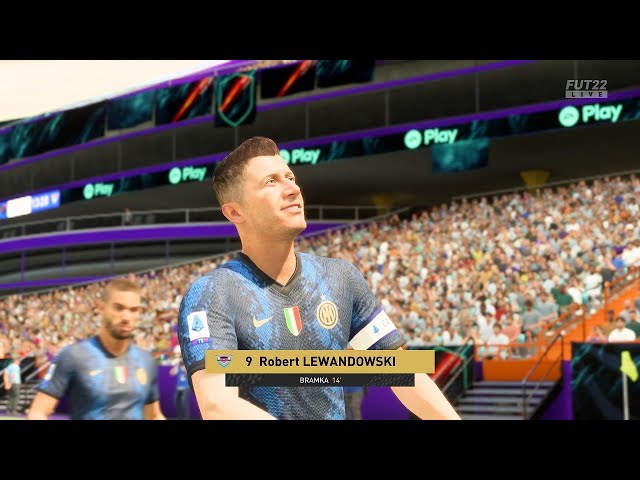 Lewandowski FIFA 22 player review