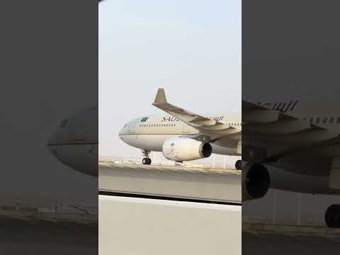 Saudi Airlines arrived from London uk π¬π§ to king khalid international Airport Riyadh