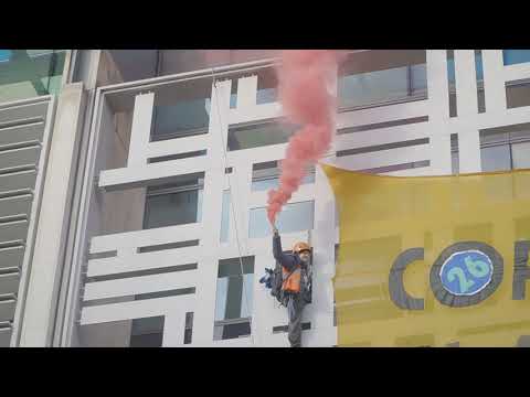 Animal Rights Protesters Climb UK's Environmental Protection Department in London