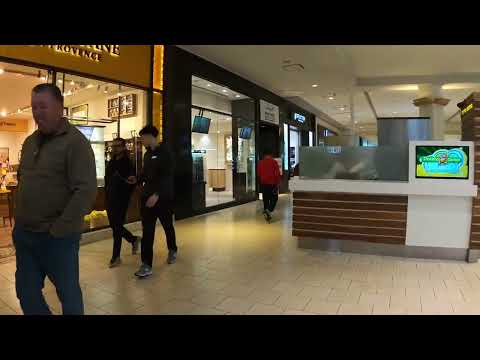 Walk through Queens Center Mall, ~10am, 3-25-23