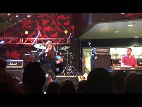 Ava Preston - Robin Thicke & Bill Withers Mashup at the Rock & Roll Hall of Fame