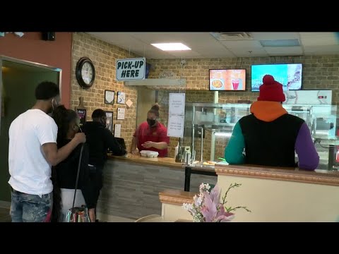 We're Open: Daddy's Soul Food & Grill is a popular spot in Milwaukee