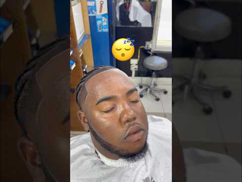 Fresh#barber #barberlove #hairstyle #trendingshorts #barbershop #highlights #hair #funny #viralshort