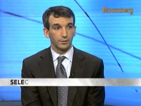Barclays's Romhilt Recommends Investing in ETFs: Video