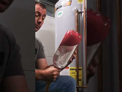 What happens inside a thermal expansion tank? #plumber #science