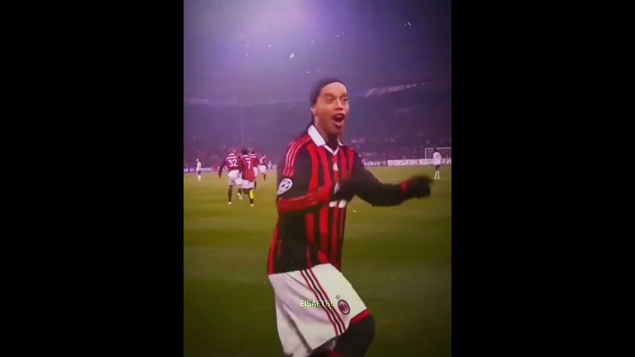 Ronaldinho dance 🤩 #ronaldinho #dance #fyp #edits #shorts #recommended
