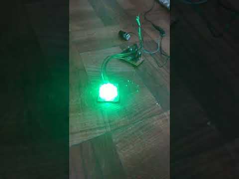 green color light