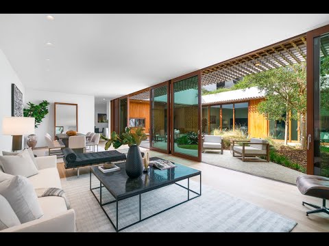The Jills Zeder Group Presents 1664 Lenox Ave PH-1