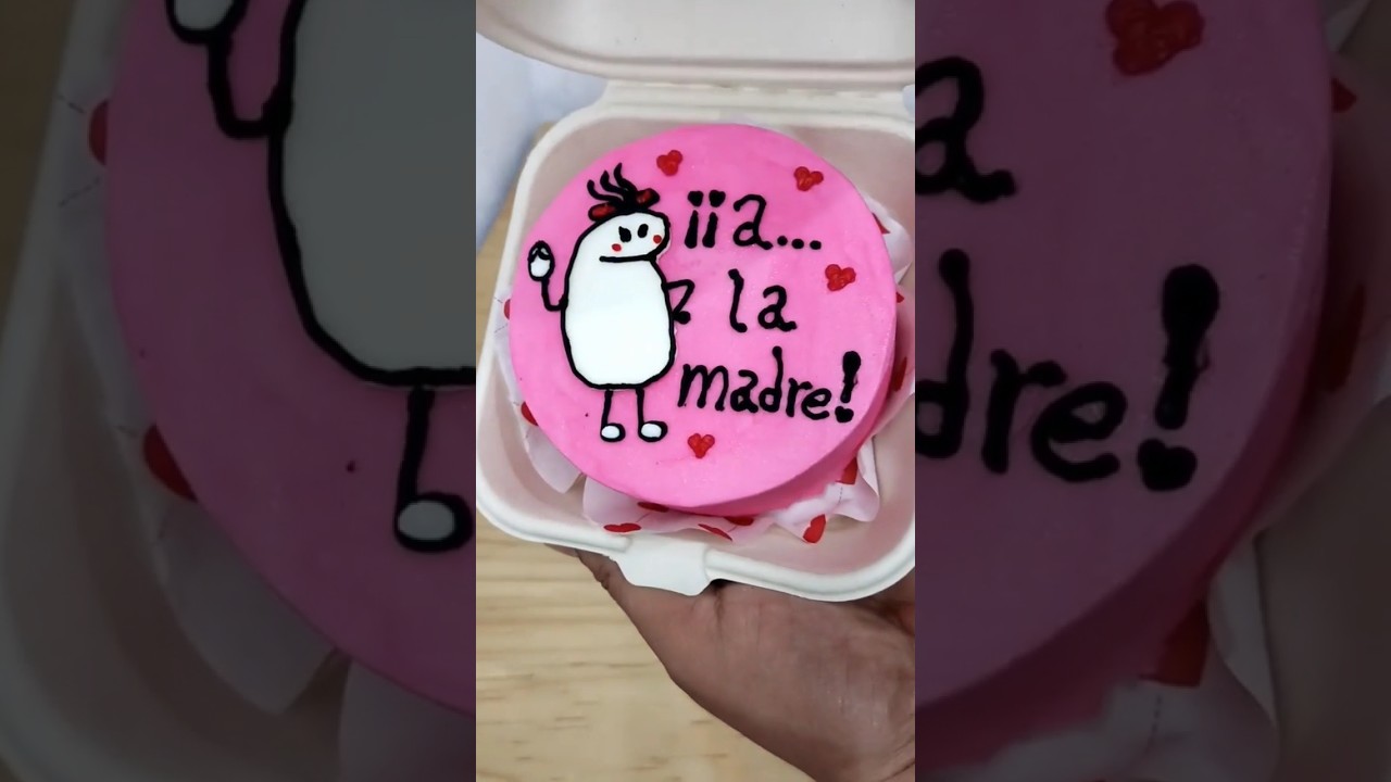 A la madre, hoy en su día, le cantó con alegría #díadelasmadres #alamadre #lunchboxcake #pastelitos