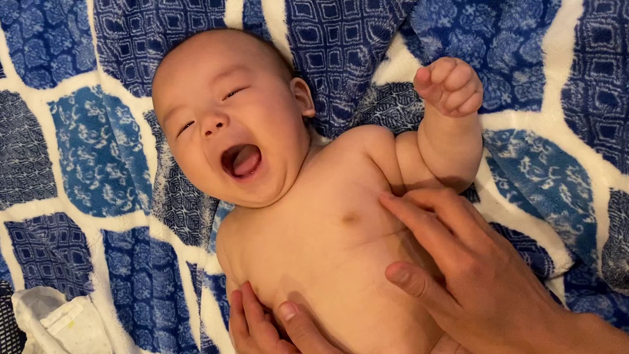 Tickle Tickle! Cutest baby laugh!